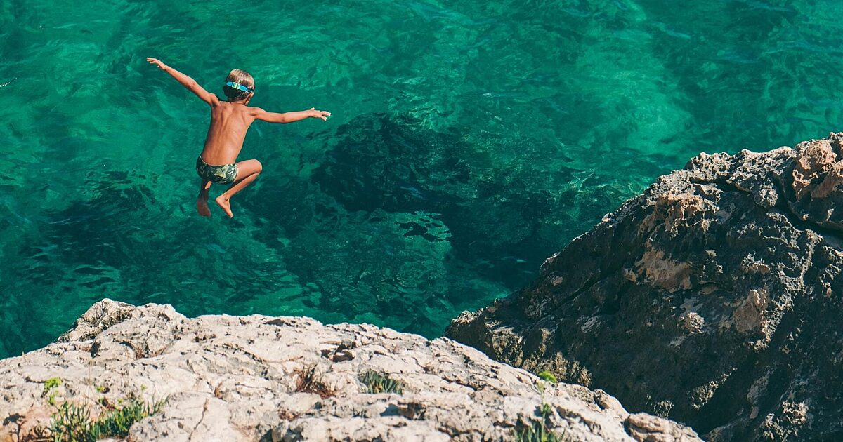 Go Cliff Diving - BookitList