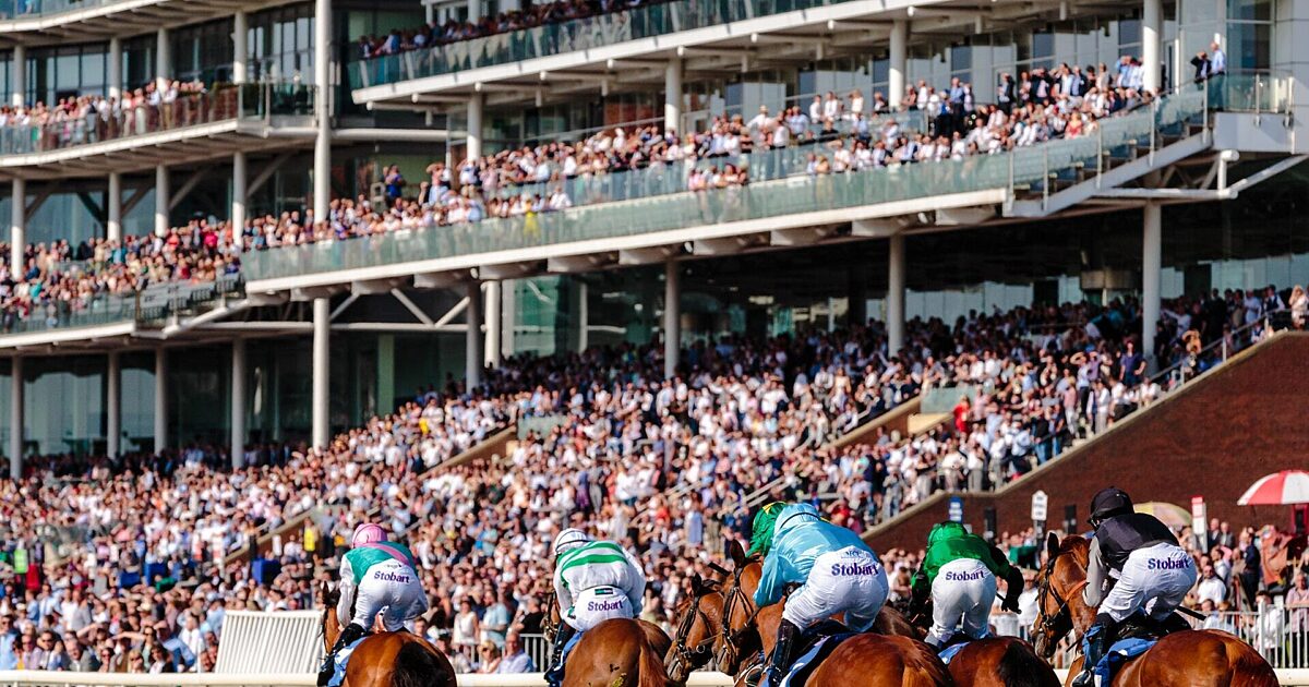 Watch Horse Racing - BookitList