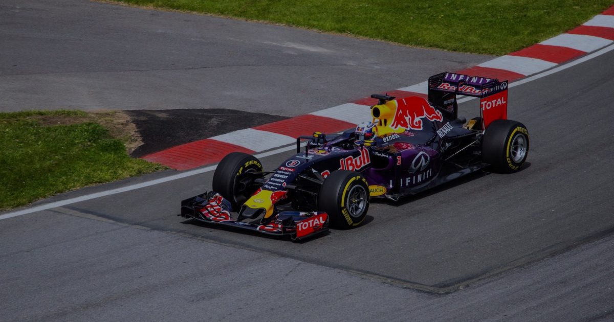 Go to a Formula 1 Race - BookitList